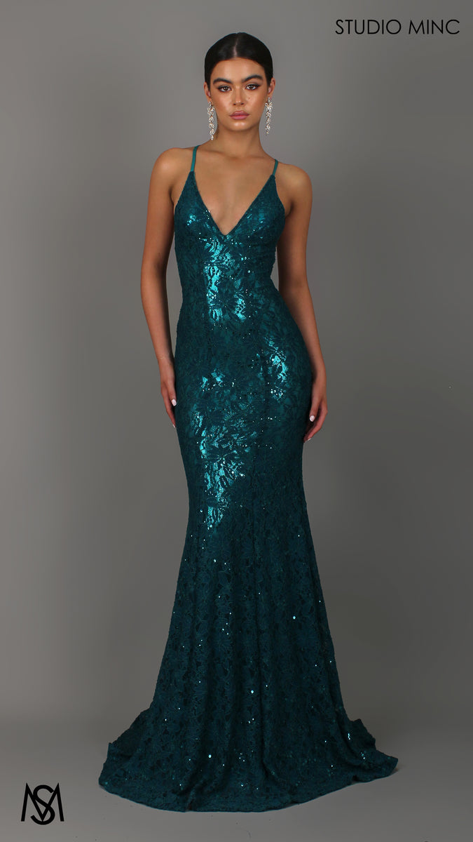 Passion - Emerald Green Formal Dress, Floral Lace V Neckline Backless – STUDIO MINC