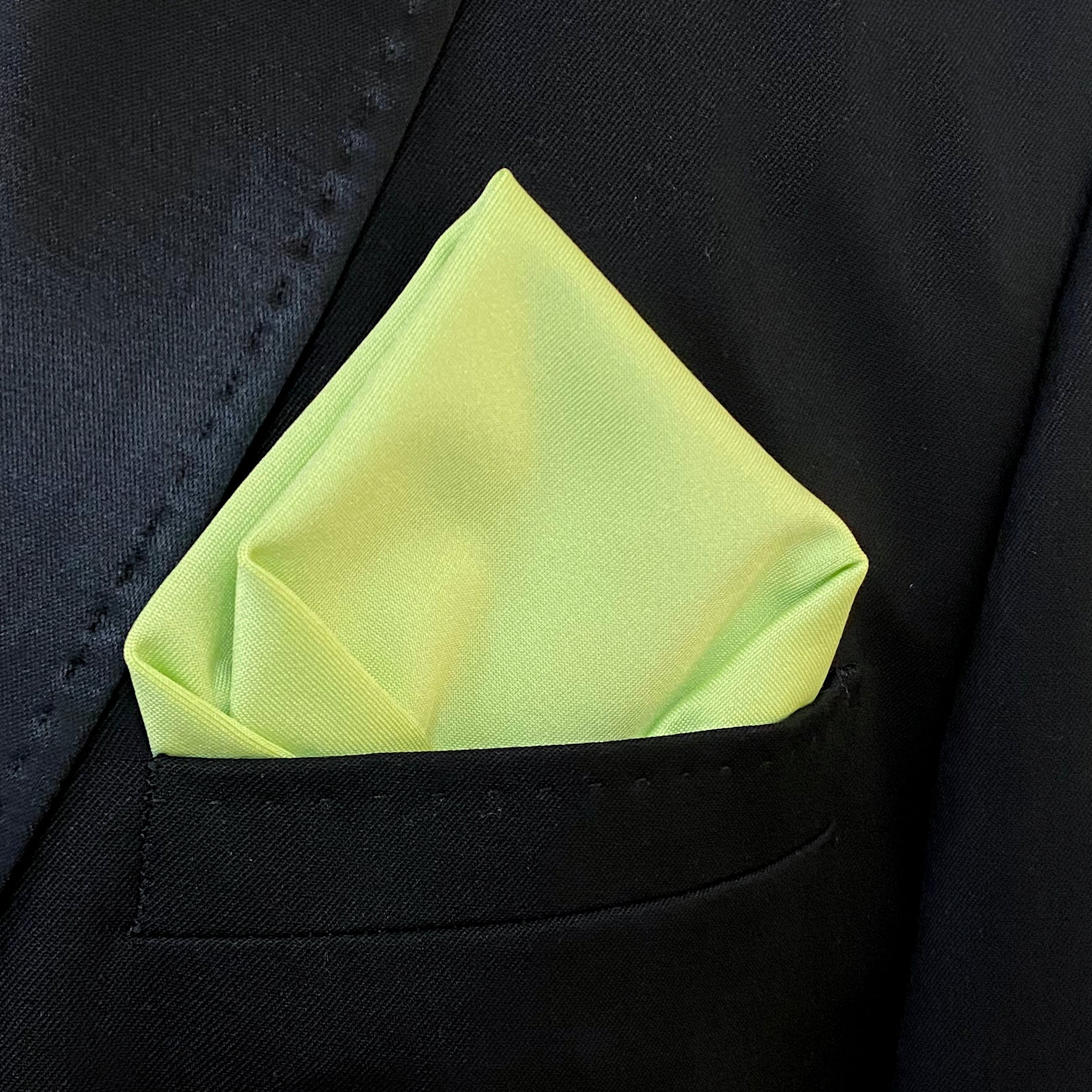 Green Pocket Square | Plain Knit – STUDIO MINC